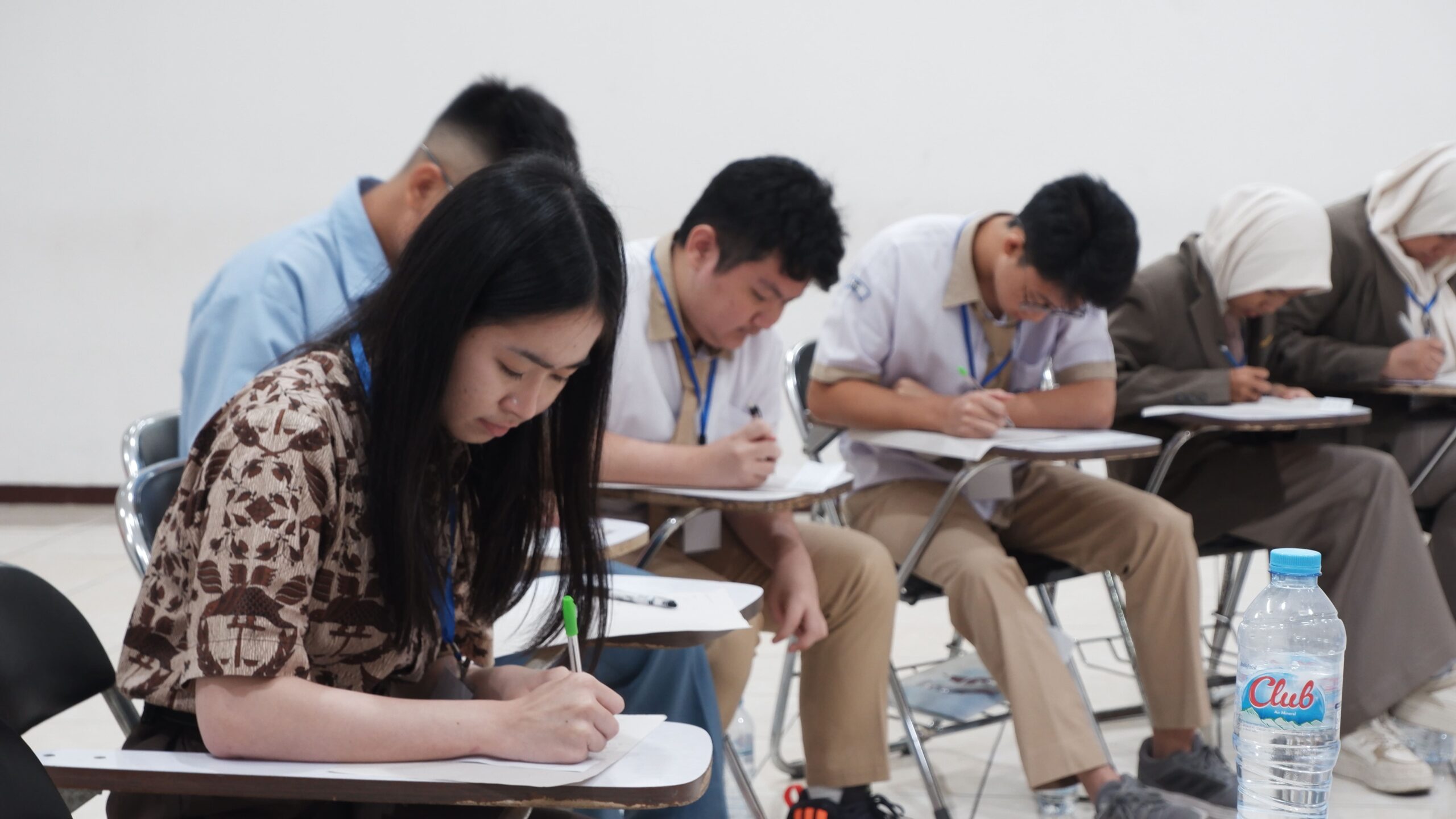 HIMATIKA UNAIR Kembali Gelar Math and Logic Competition (MLC) 2025 ...